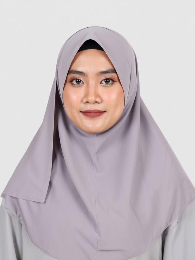 7 Model Hijab Layer Simpel Biar Penampilan Enggak Terlihat Tua