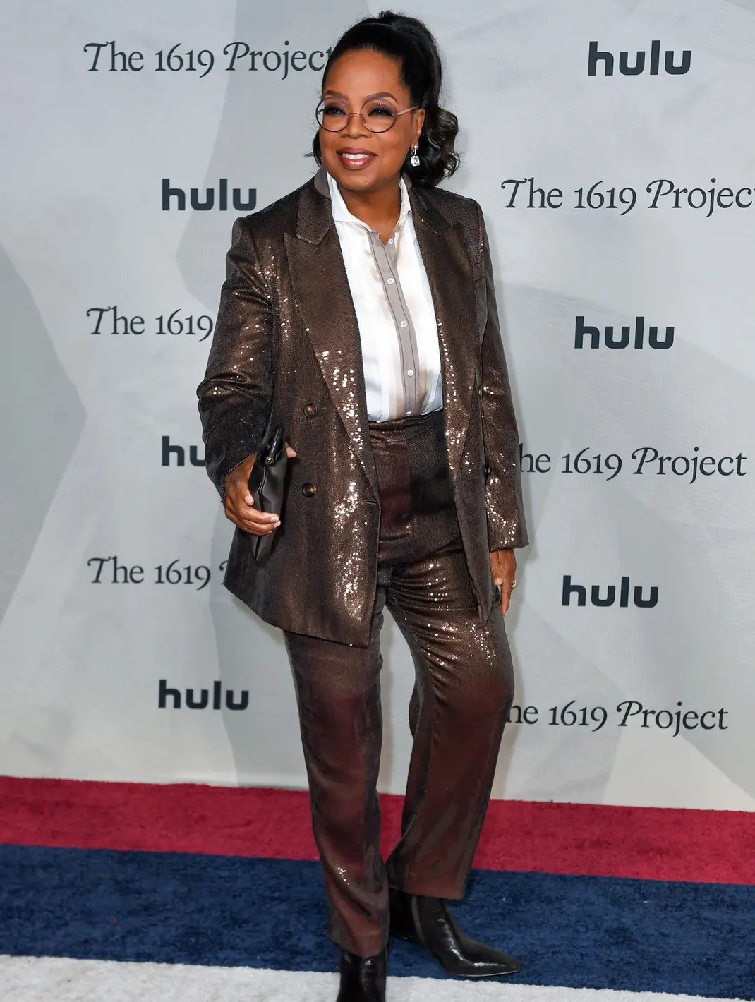 Gaya Oprah Winfrey di Debut The 1619 Project, Curi Perhatian Pakai ...