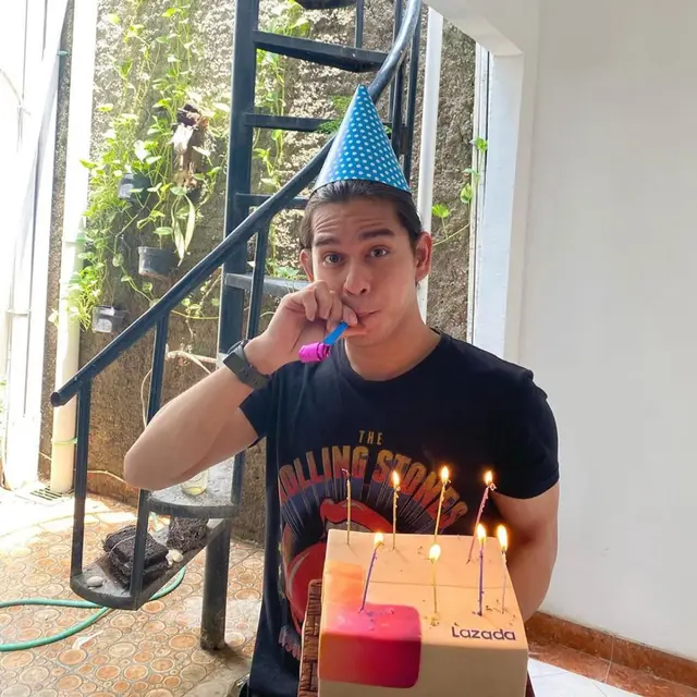 6 Potret Rangga Azof Samudra Cinta Tetap Aktif Selama di Rumah ...