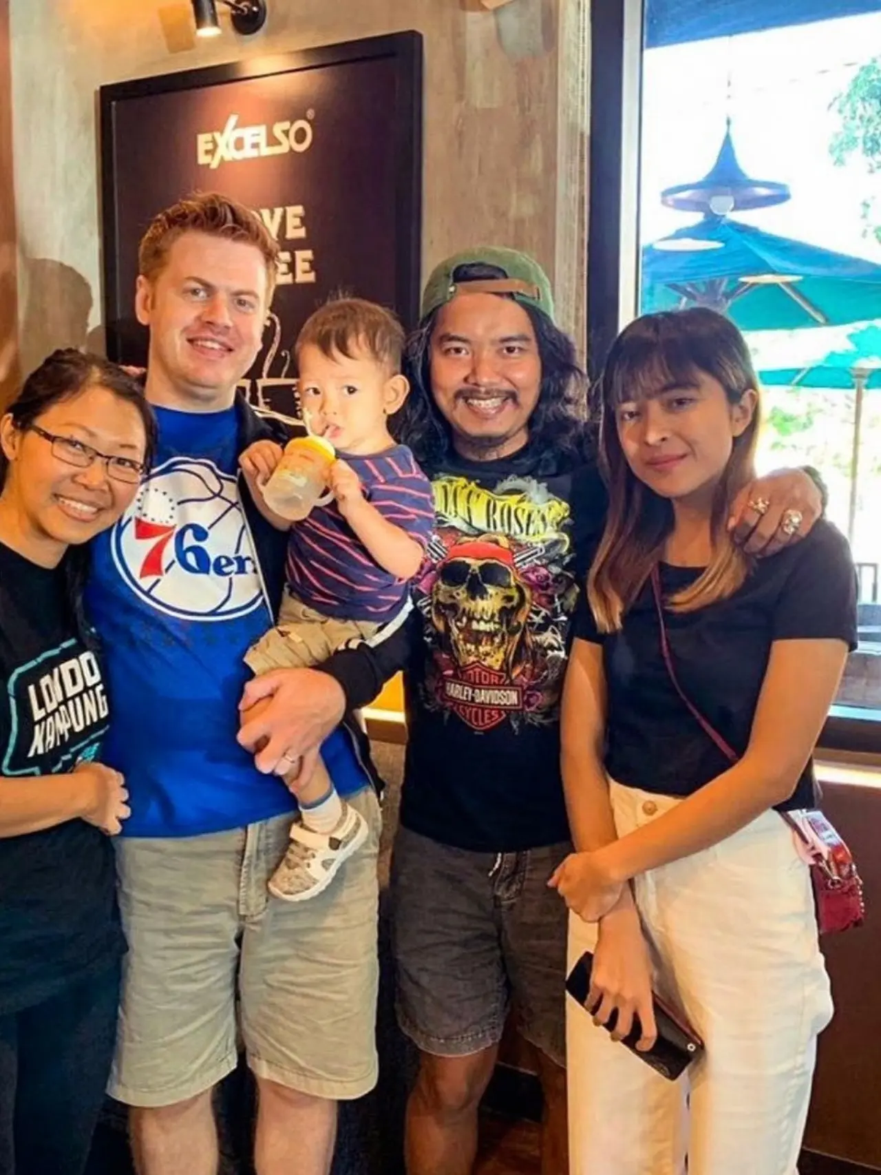 8 Potret Dodit Mulyanto dan Angelina Ci Dikabarkan Segera Nikah, Pacaran 9 Tahun - Hot Liputan6.com