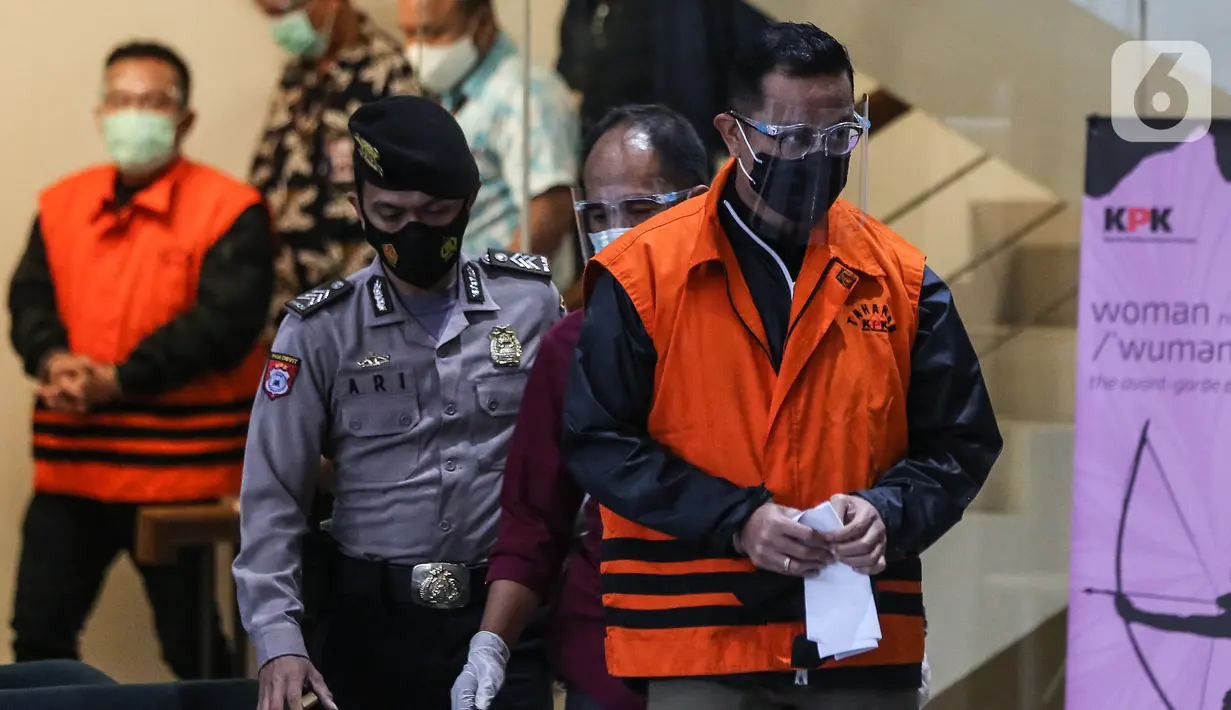 FOTO: Mensos Juliari Batubara Resmi Ditahan KPK - Foto Liputan6.com