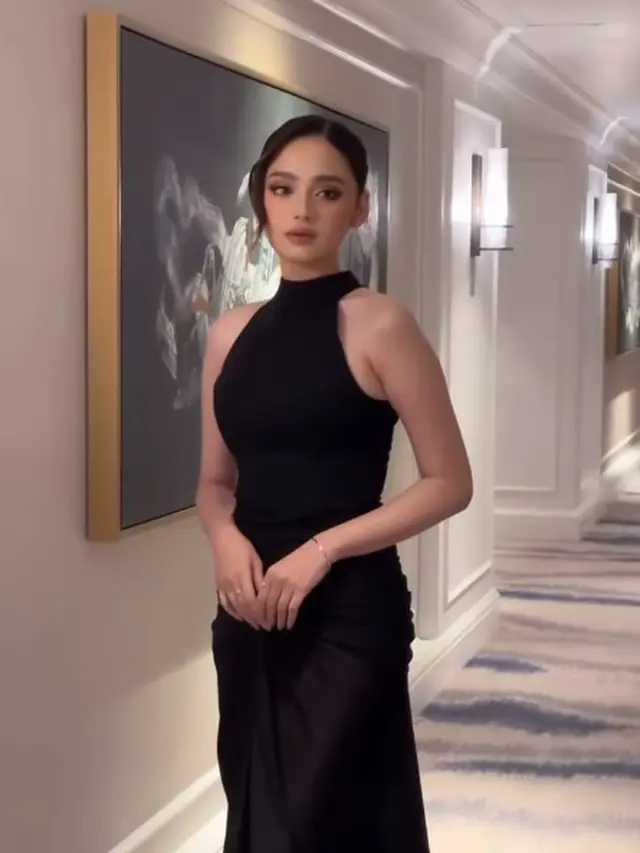 8 Gaya Elegan Seleb Berbalut Gaun Hitam di Resepsi Pernikahan Al Ghazali dan Alyssa Daguise ...