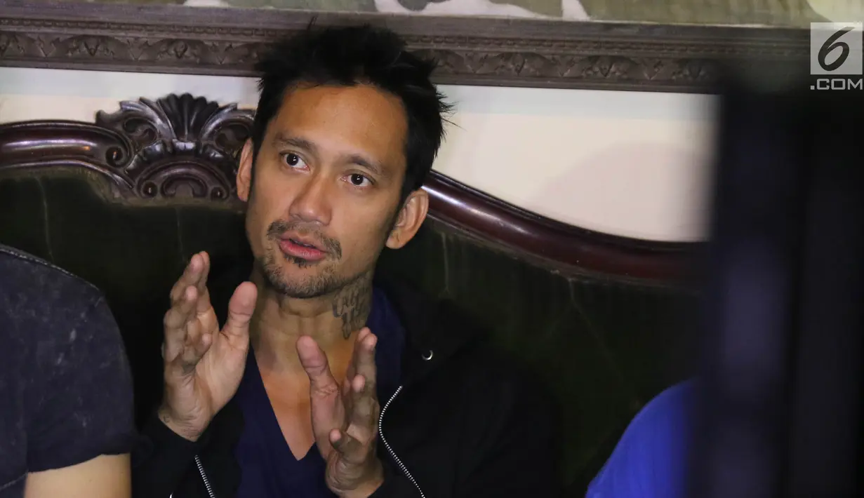 PHOTO: Usia 44, Begini Gaya Tora Sudiro yang Selalu Awet Muda - Foto ...