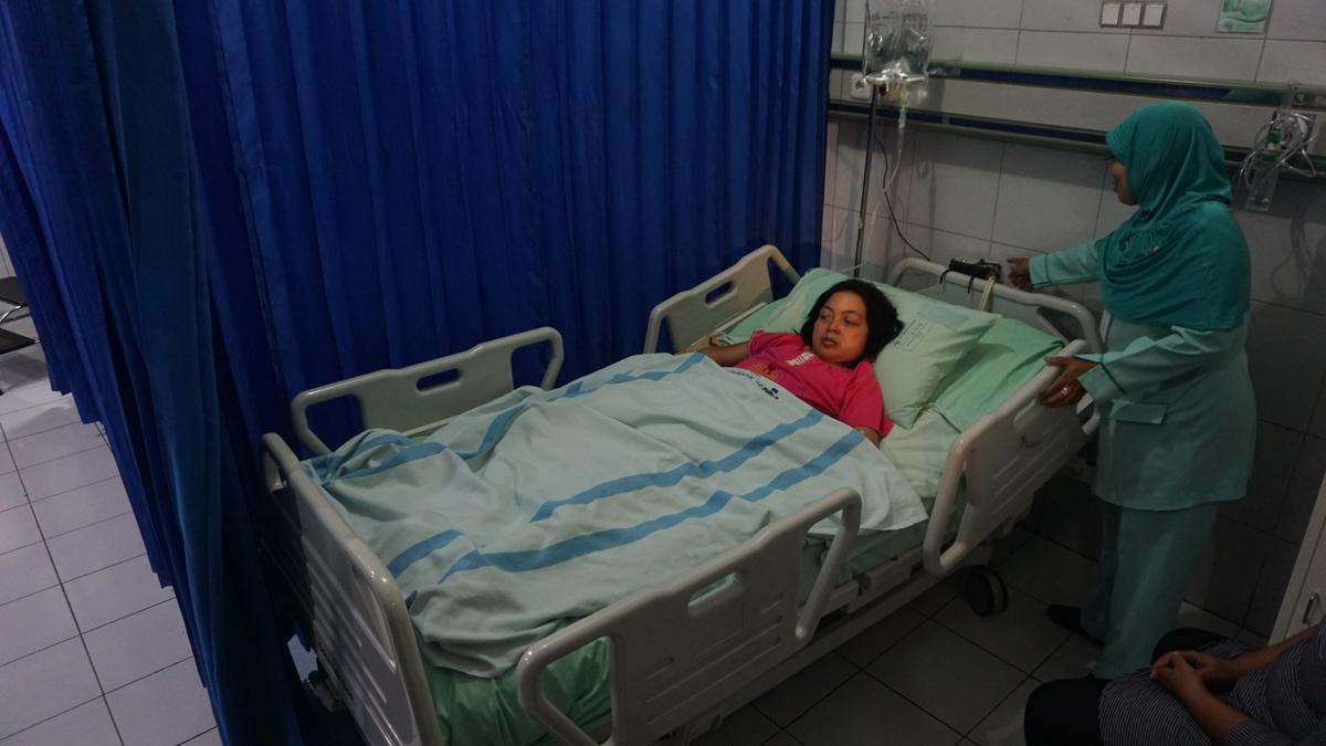 Kisah Pilu Rodiyah, Manusia Kayu yang Minta Suami Menikah Lagi ...