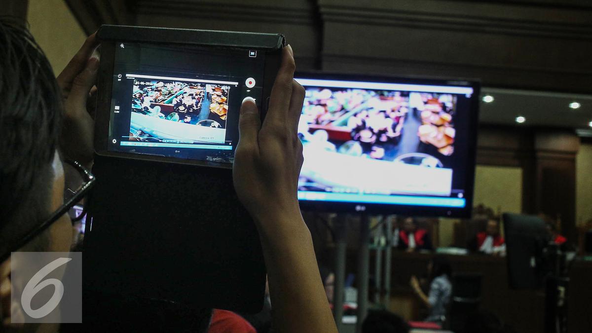 Pengunjung Sidang Jessica Wongso Temukan Bulbasaur di Meja Hakim