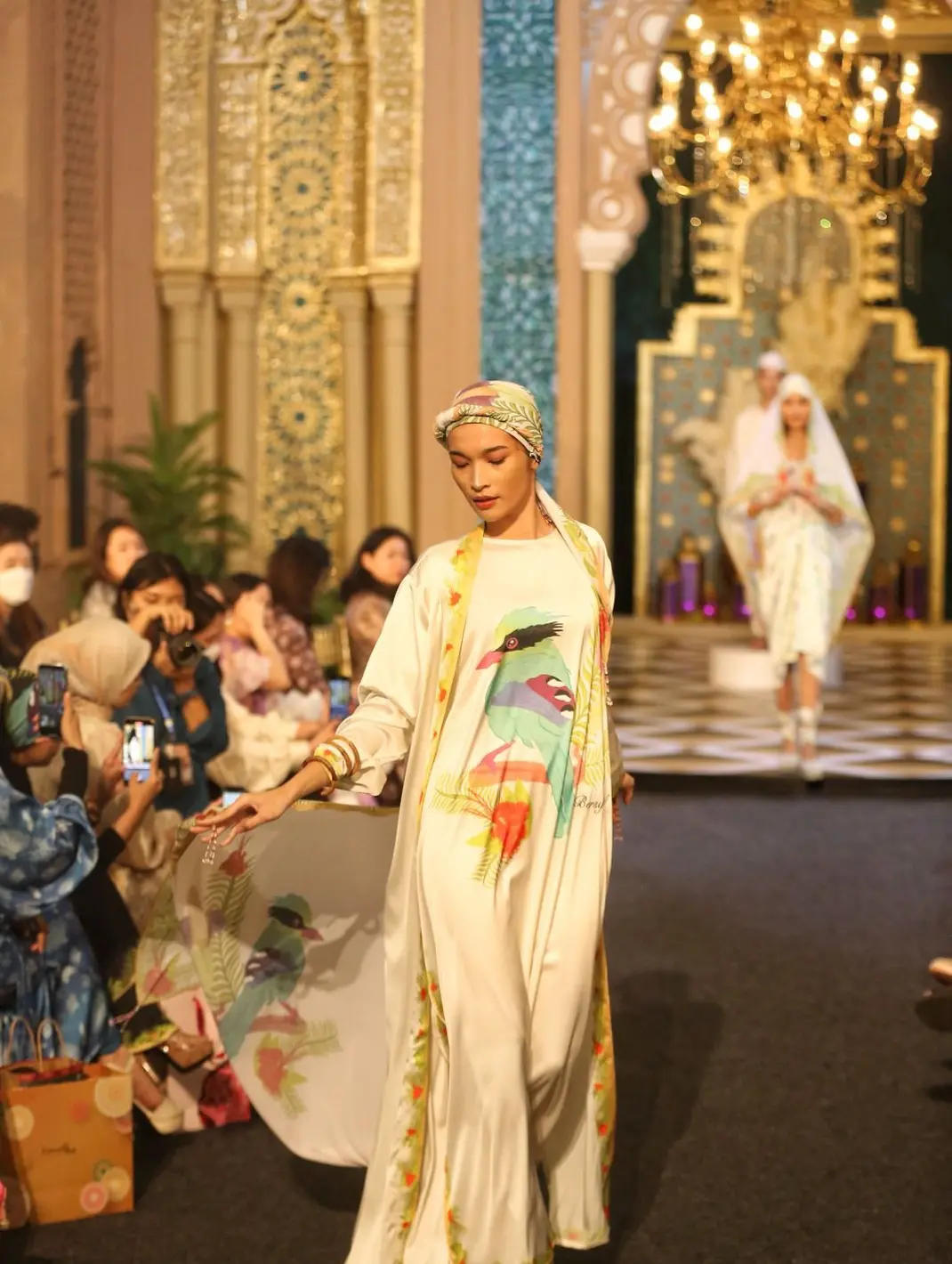 10 Inspirasi Koleksi Busana Lebaran 2023 di Raya Fashion Parade Central ...