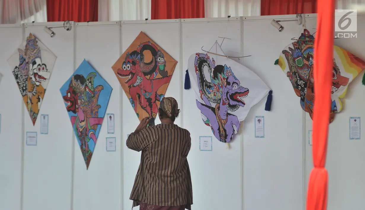 FOTO: Mengunjungi Pameran Layang-Layang Ramayana di Monas - Foto ...