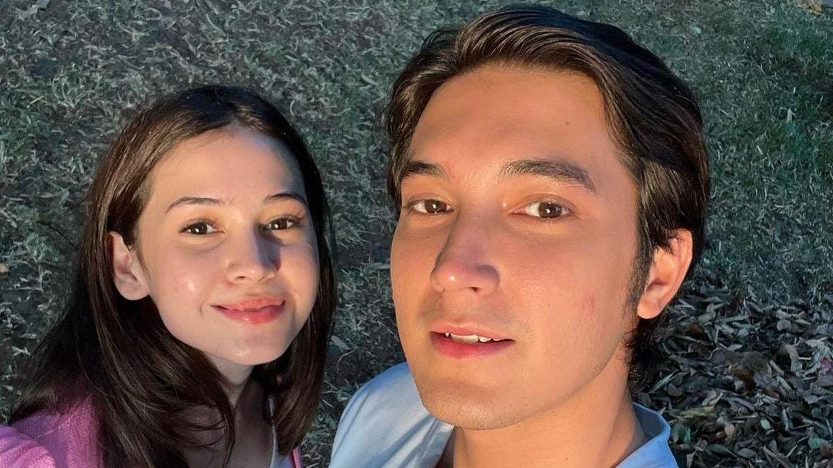 Potret Mesra Sandrinna Michelle dan Junior Roberts, Sering Mengenakan Baju yang Senada - Photo ...