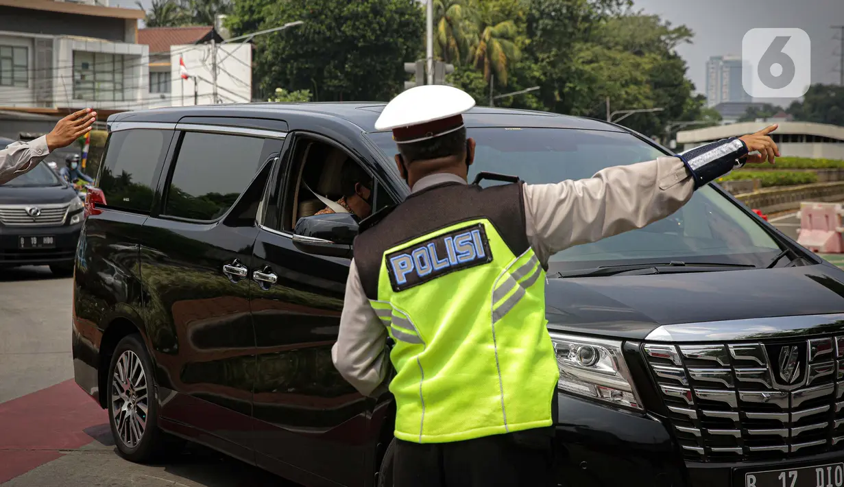 FOTO: Sistem Ganjil Genap Jakarta Berlaku pada 3 Ruas Jalan - Foto ...