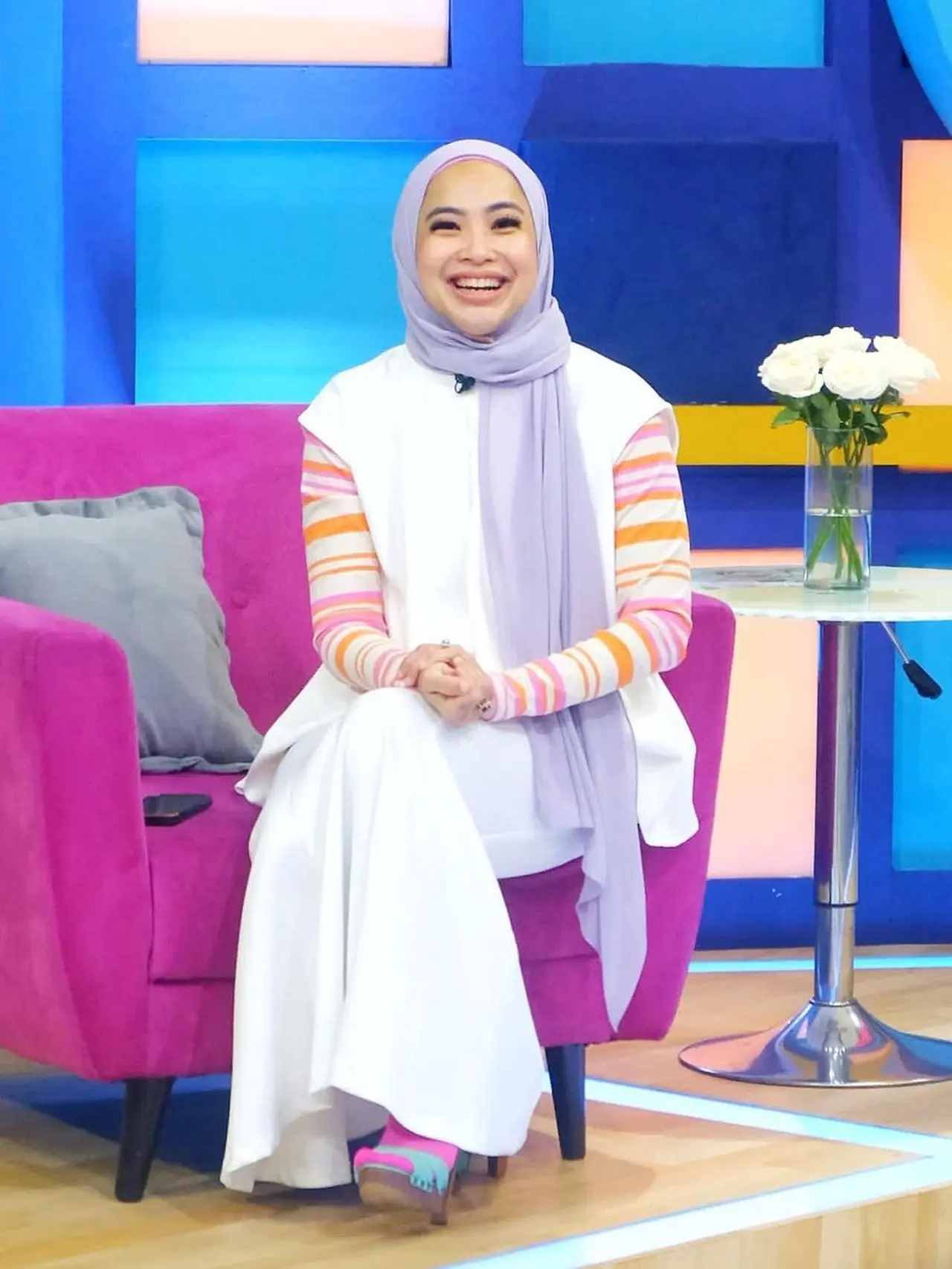 Tak Cuma Donna Harun, Ini 6 Artis Lain yang Tetap Terlihat Cantik dan Awet Muda Meski Sudah ...