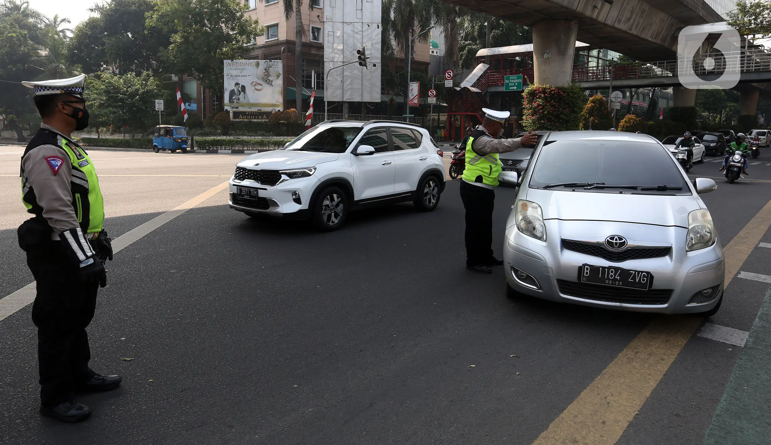 DKI Jakarta Mulai Uji Coba Tilang Uji Emisi Kendaraan Bermotor - Foto Liputan6.com