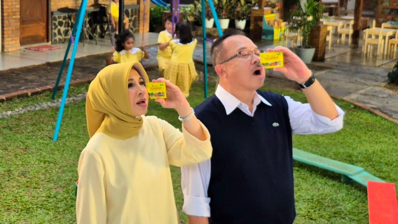 Tolak Angin Anak Gandeng Rhenald Kasali & Istri: Kenalkan Tradisi Minum ...