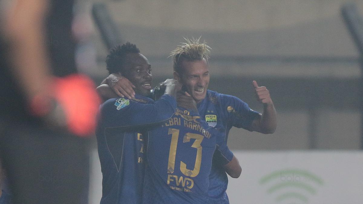 Ini Ambisi Raphael Maitimo saat Persib Menantang Arema - Indonesia Bola.com