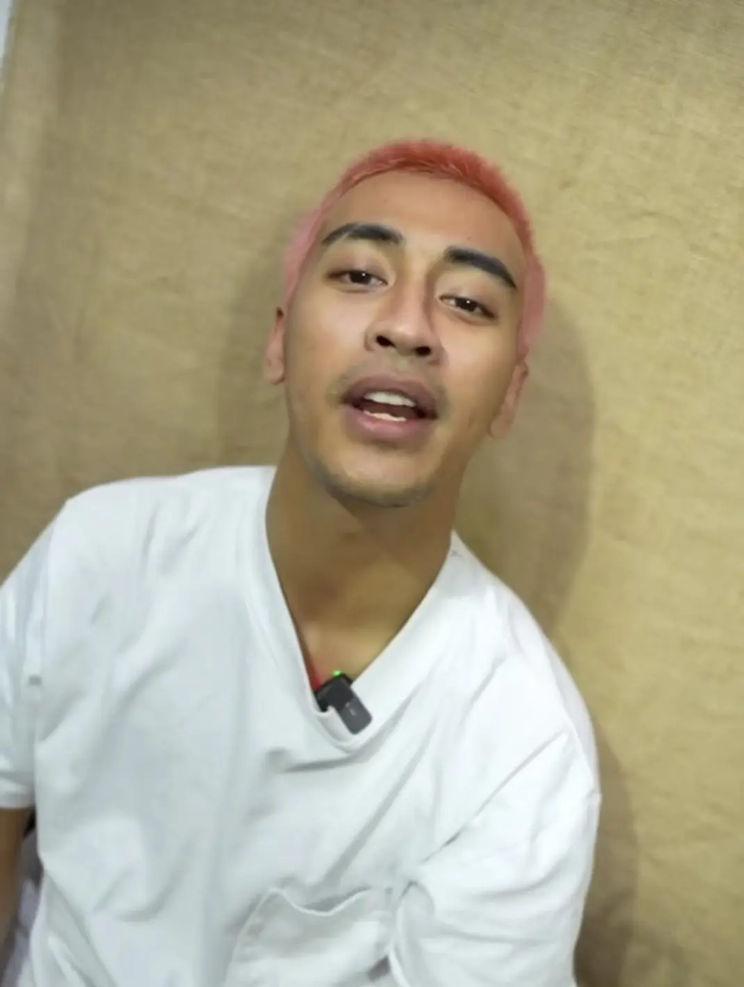 6 Potret Abidzar Al Ghifari dengan Penampilan Baru, Rambut Cepak Pink ...