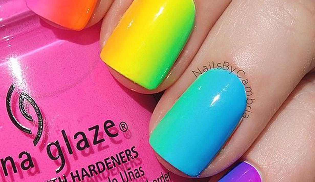 10 Ide Nail Art Pelangi Kekinian Untuk Kuku Super Stunning - Photo ...