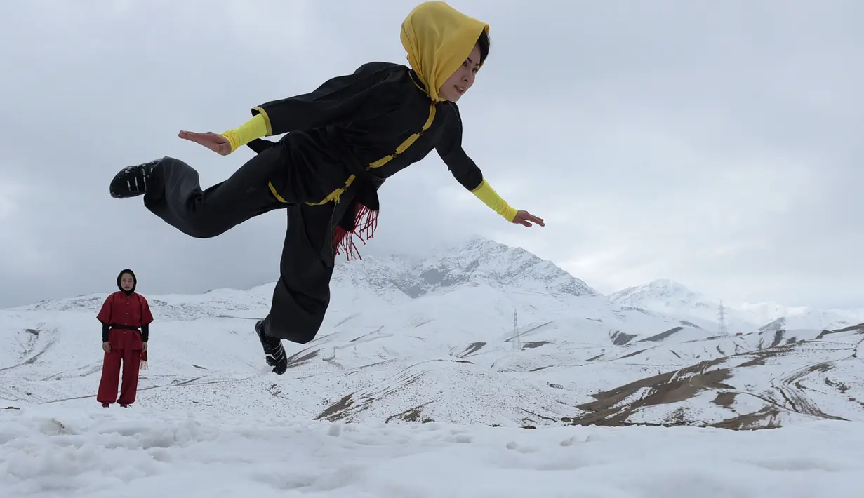 Sima Azimi, Si Cantik yang Jadi Wanita Pertama Pelatih Wushu dari ...