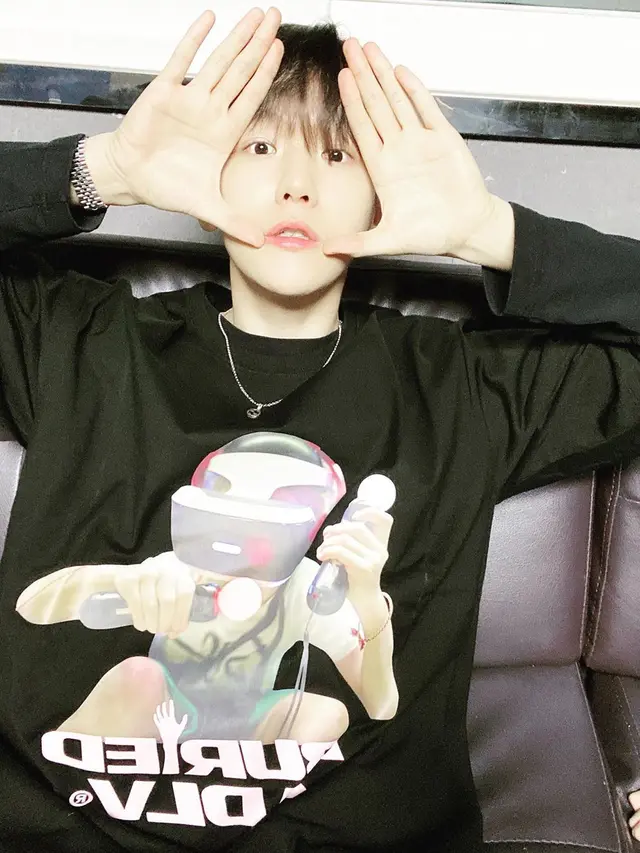 Ultah, Baekhyun Bagikan Teaser Comeback dan Kabar Terbaru EXO - ShowBiz ...