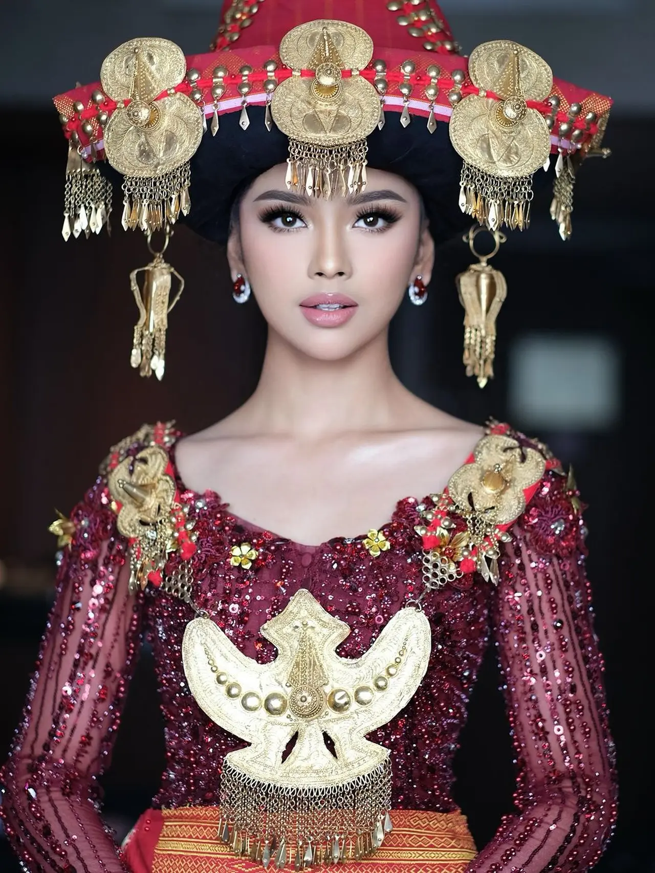 Makna Baju Adat Karo yang Dipakai Lyodra Ginting Saat Misa Akbar Paus Fransiskus di GBK ...