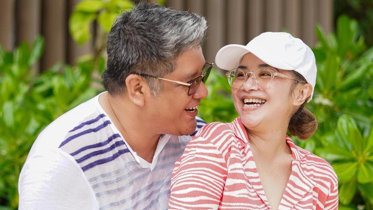 Jelang 29 Tahun Menikah, Potret Kemesraan Mama Uthe dengan Jeffry ...