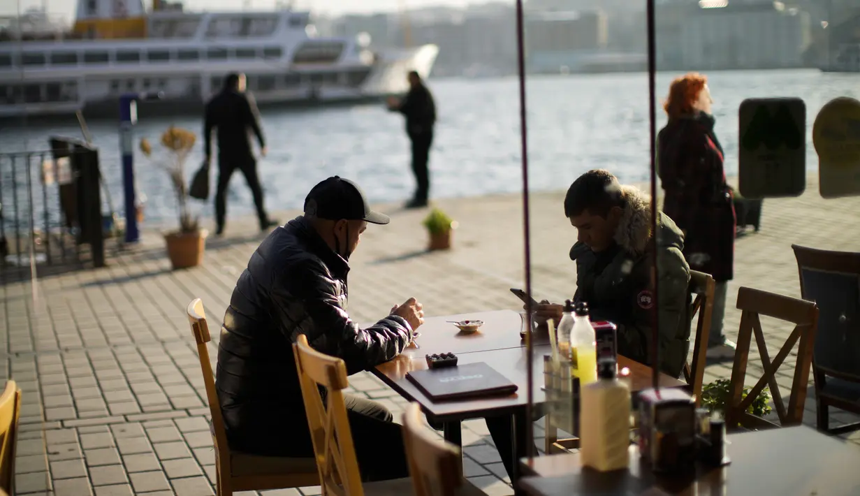 FOTO: Inflasi Turki Capai Level Tertinggi 19 Tahun - Foto Liputan6.com