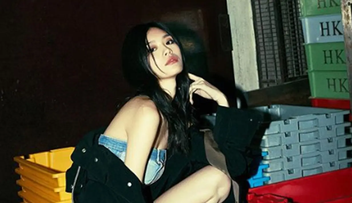 FOTO: Cantiknya Ming Xi, Model Victoria's Secret yang Dilamar Anak Raja ...