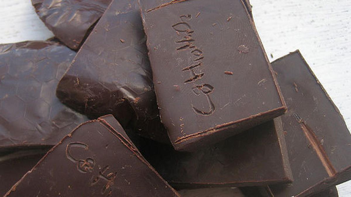 Cara Melelehkan Cokelat Yang Benar - Lifestyle Fimela.com