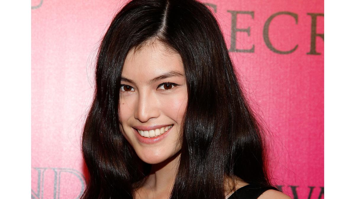 Sui He Umumkan Kelahiran Anak Pertama dengan William Chan, Bertahun ...