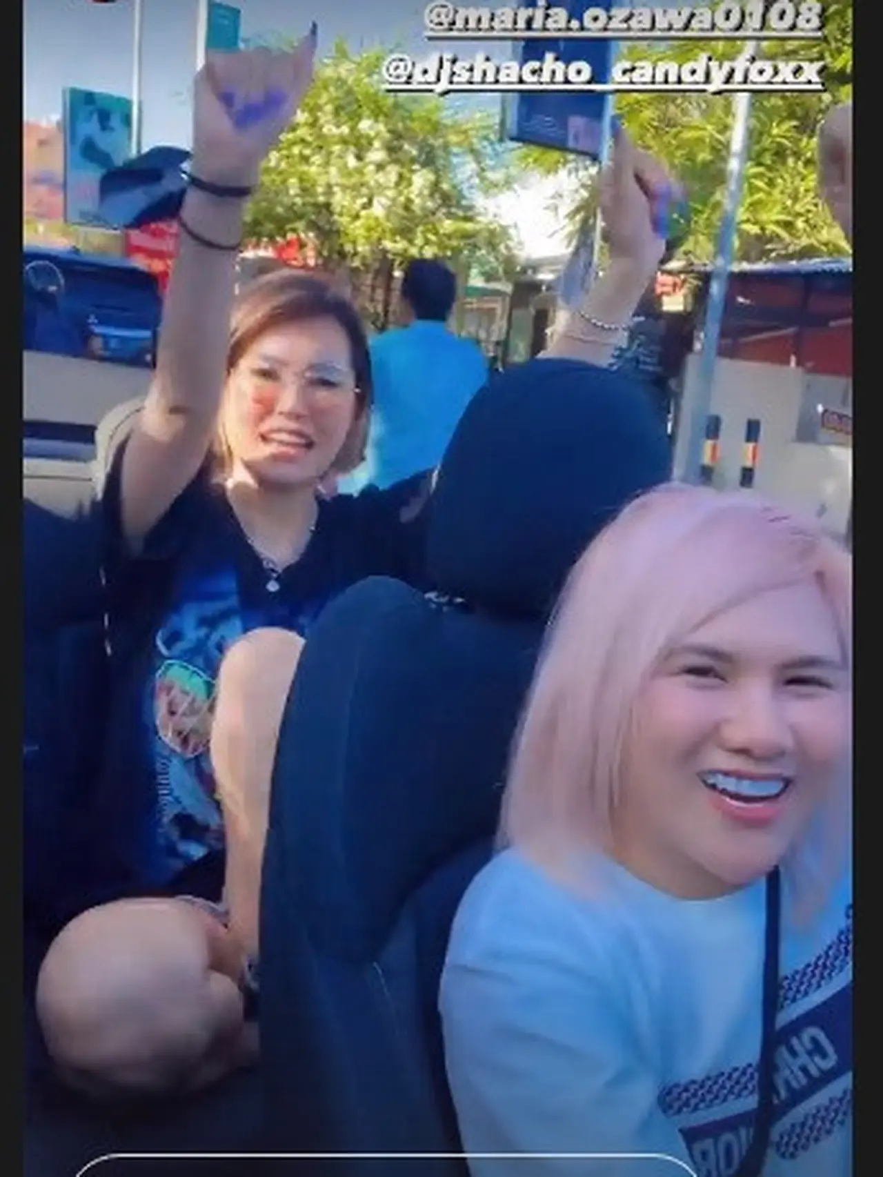 6 Potret Kompak Miyabi Alias Maria Ozawa Bareng Evelyn Nada Anjani, Kunjungi Beach Club Raffi ...