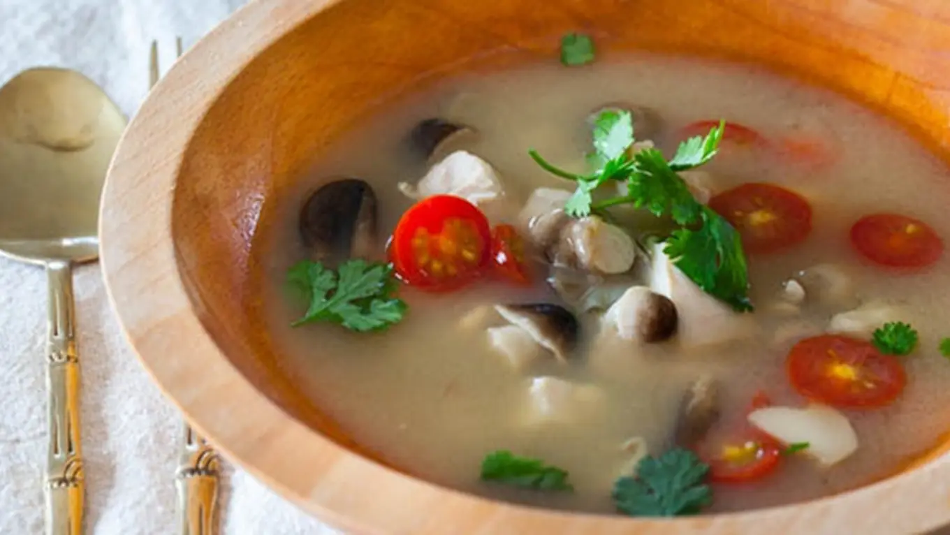 Resep Sup Ayam Asam Pedas Ala Thailand