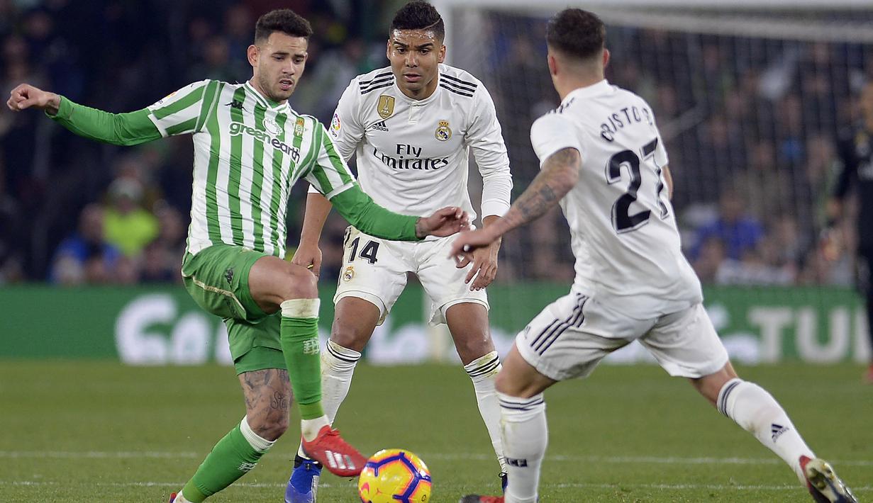 Foto: Perban di Tangan Kanan Karim Benzema Bukan Gaya-gayaan, Jadi ...