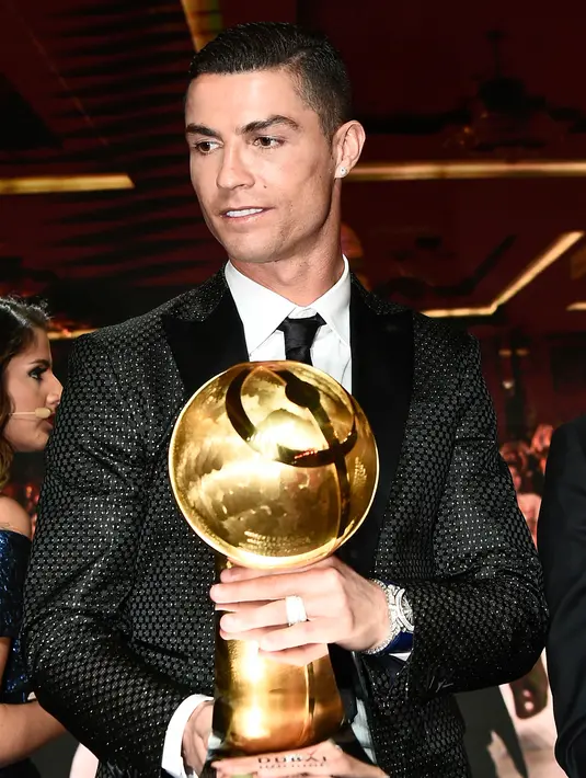 FOTO: Cristiano Ronaldo Kembali Raih Globe Soccer Awards - Foto Liputan6.com