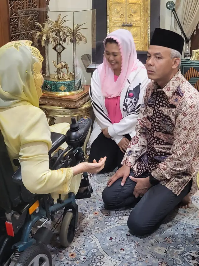 Ganjar Pranowo Bertemu Istri Gus Dur di Ciganjur, Apa yang Dibahas? - News Liputan6.com