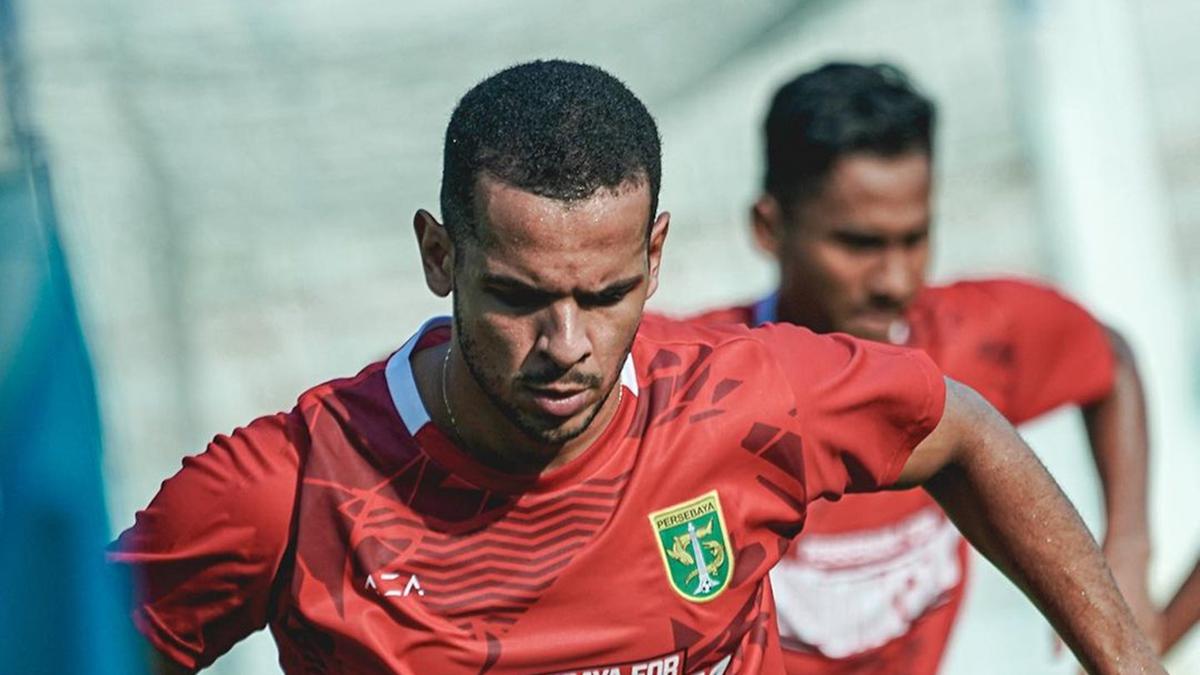 5 Potret Leo Lelis saat Latihan Pramusim Persebaya Surabaya, Selalu ...