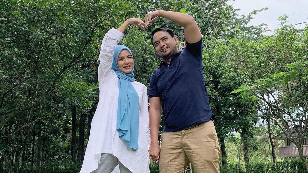 5 Potret Mesra Bebi Romeo dan Meisya Siregar, Sudah 20 Tahun Bersama