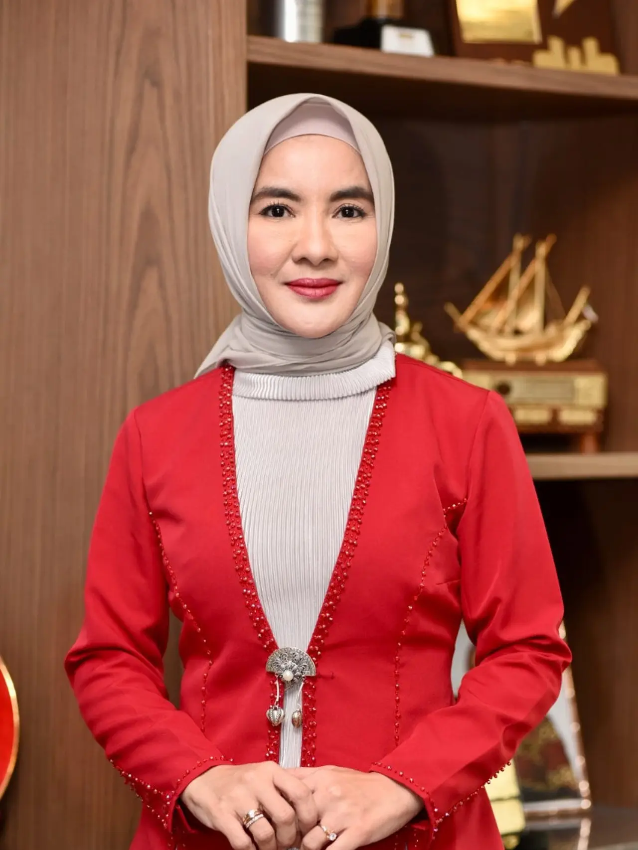 Berhasil Kelola Energi Berkelanjutan, Nicke Widyawati Raih Penghargaan Sebagai CEO Green ...