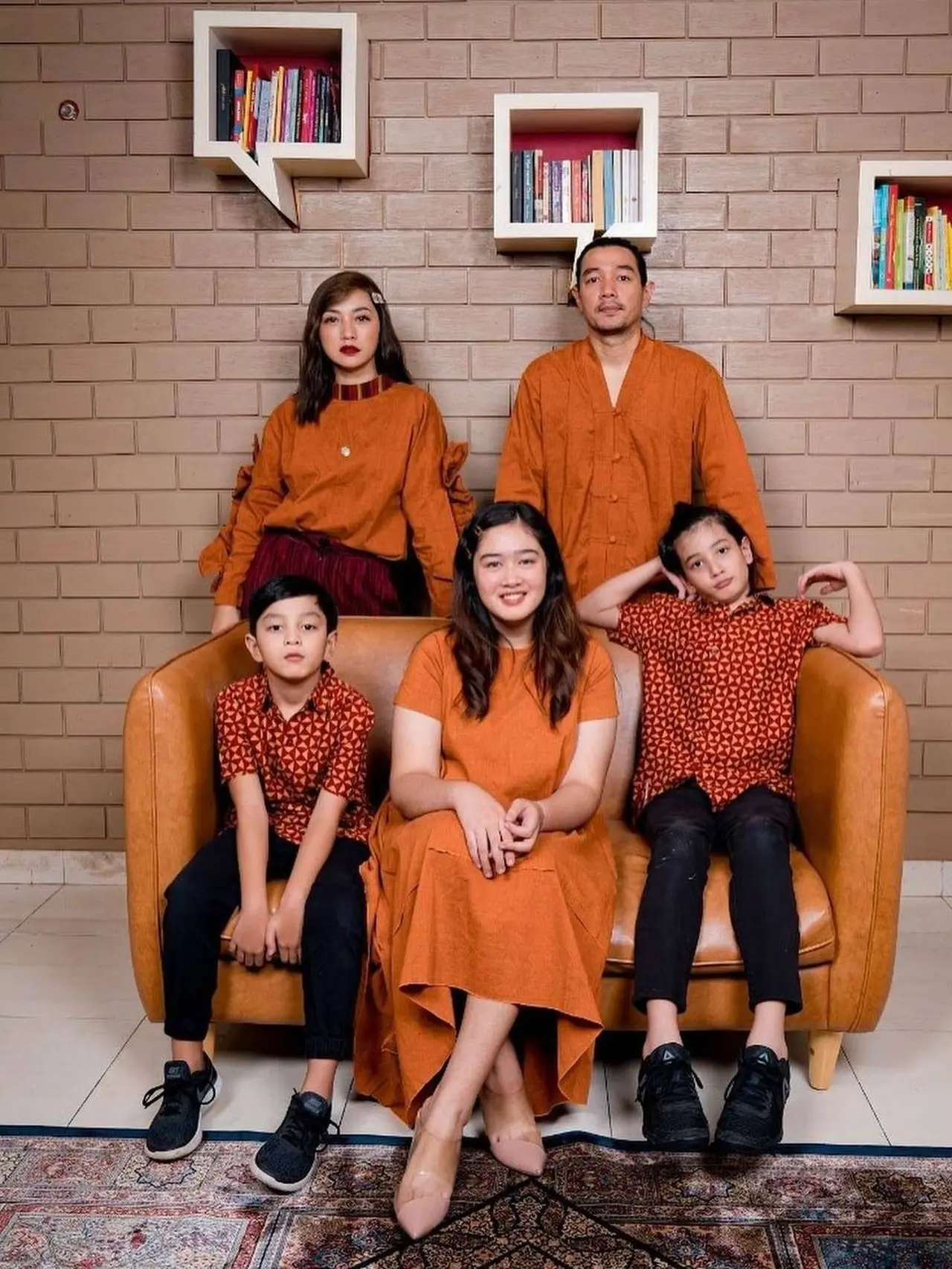 Potret Kompak Hesti Purwadinata Bareng Suami dan Anak, Sang Presenter Jadi Ratu dalam Keluarga ...