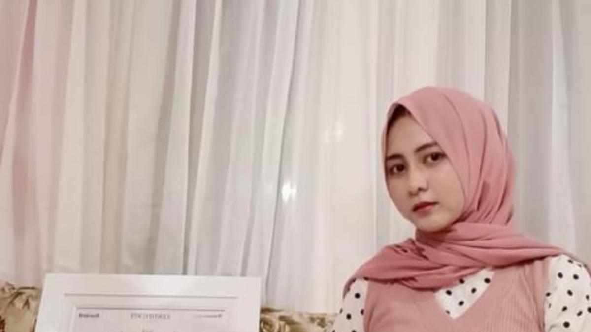 Niat Bantu Keluarga, Novelia Indriyati H Kini Terkenal di Medsos Bak ...