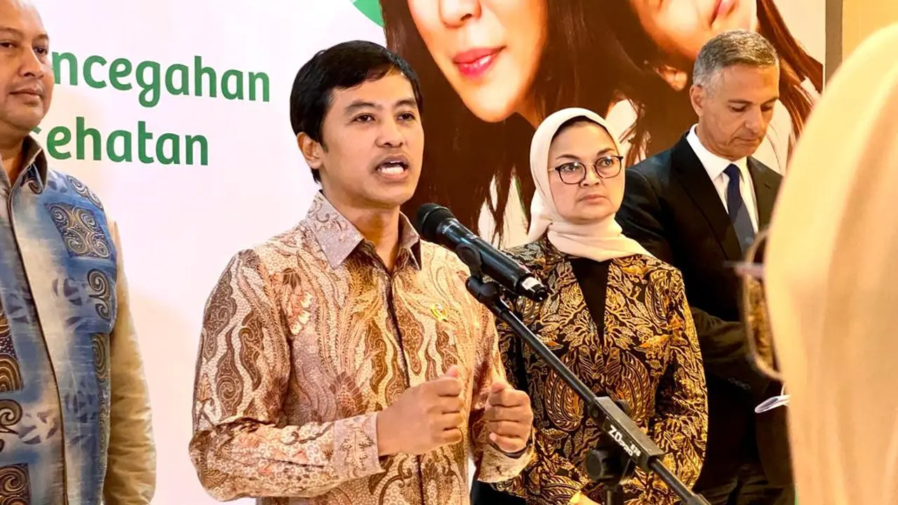Bantu Wanita Indonesia Cegah Kanker Serviks, Wamenkes Dante Saksono ...