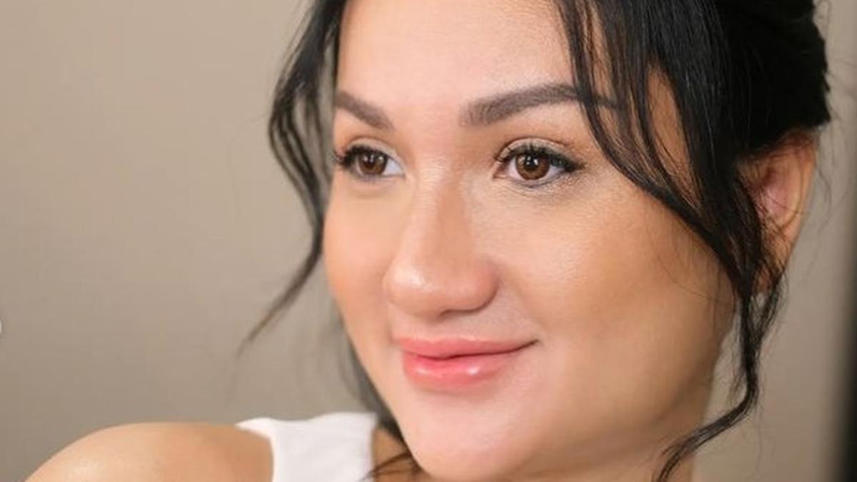 8 Potret Ootd Tengku Dewi Putri Ibu Hamil Yang Cantik Photo