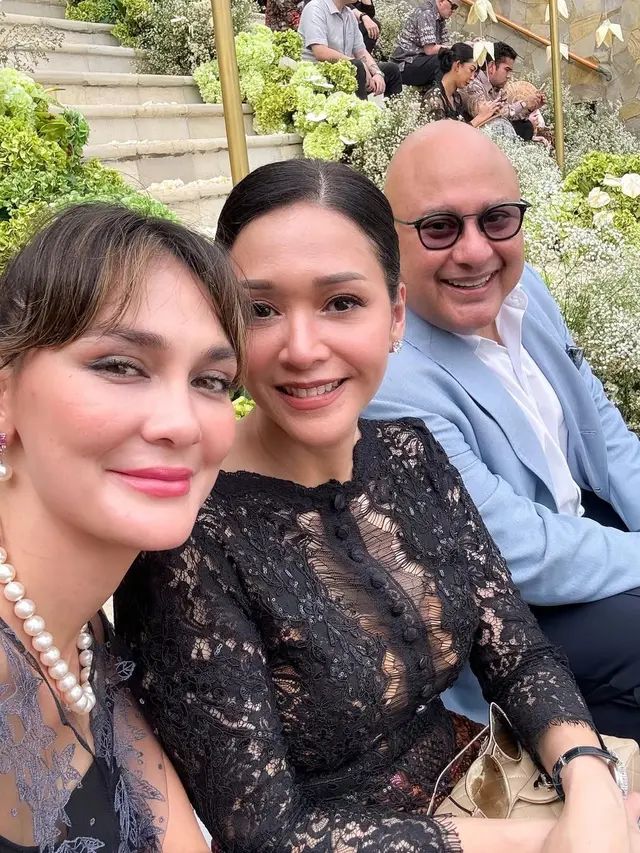 10 Inspirasi Model Rambut Poni ala Luna Maya, Tampilan Fresh Bak ABG ...