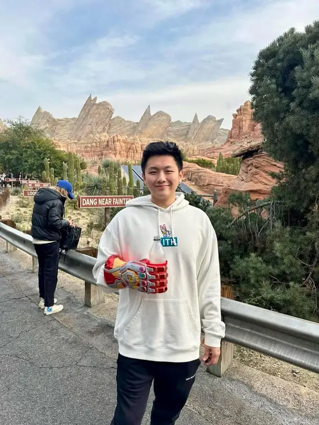 Ramai Diduga Jadi Pacar Baru Anya Geraldine, Ini Profil Mentereng Tora Widjaja - Hot Liputan6.com