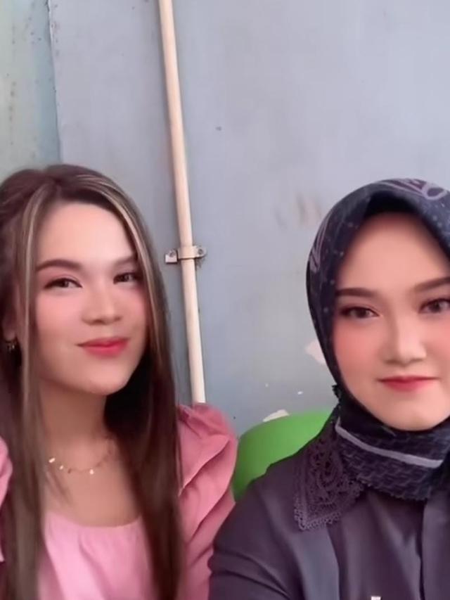 Bertemu Lagi, 6 Potret Reuni Sinta-Jojo Keong Racun yang Bikin Gemas ...