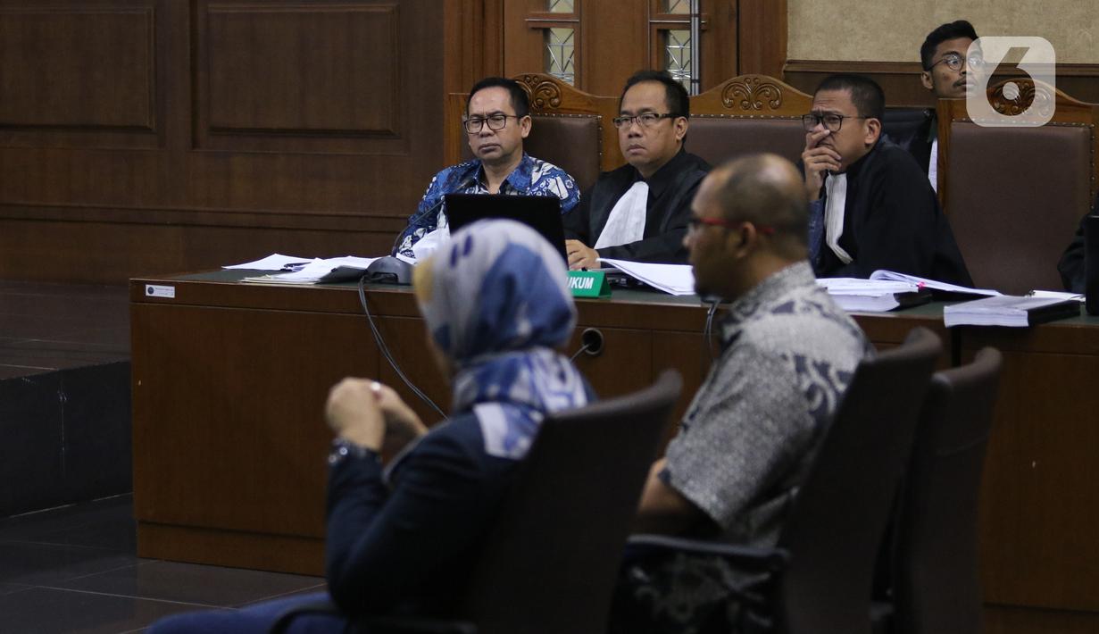FOTO: Ekspresi Tubagus Chaeri Wardana Saat Jalani Sidang Lanjutan ...