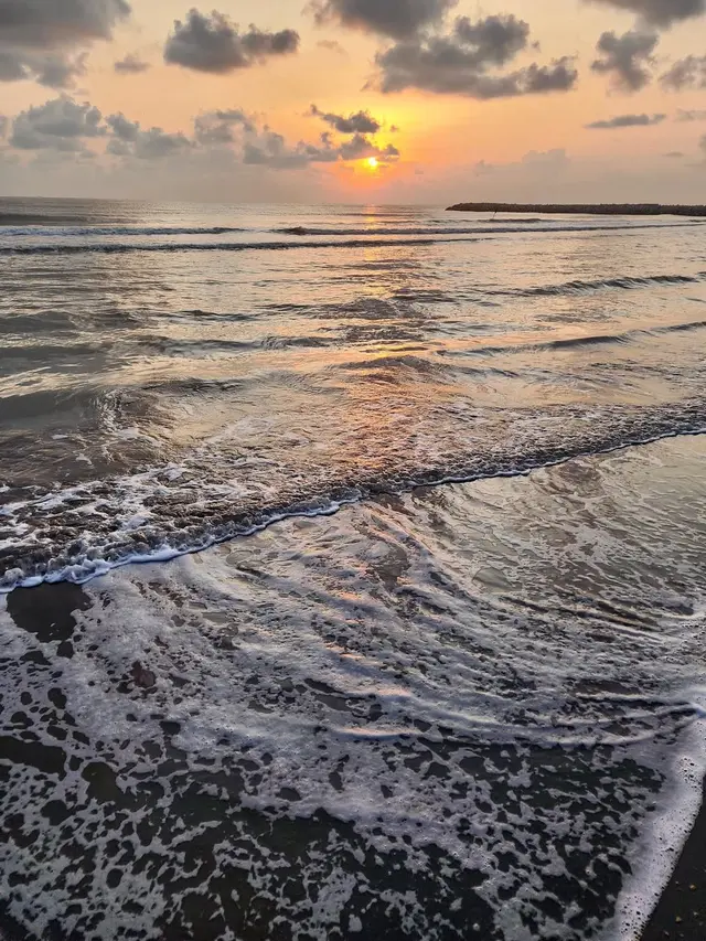 20 Tempat Wisata Indramayu yang Instagramable, Cocok untuk Liburan Keluarga