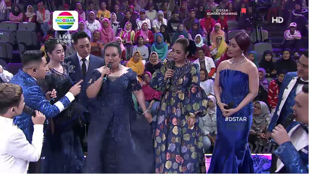 Aty DA, Peserta D'Star Indosiar yang Selalu Bikin Segar Suasana ...