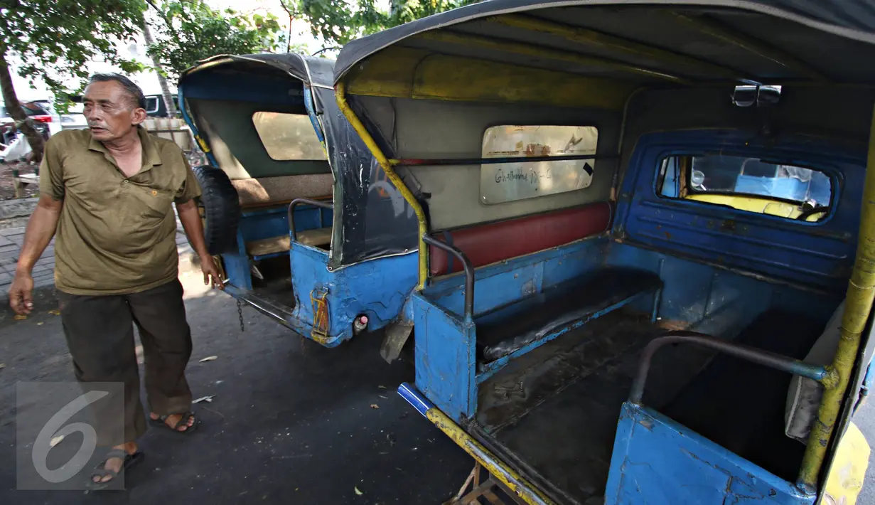 Nasib Bemo yang Tergeser Ojek Online - Foto Liputan6.com