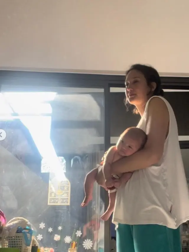 Potret Gemas Baby Djala Anak Nadine Chandrawinata dan Dimas Anggara ...