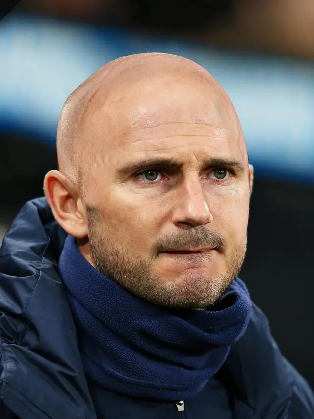 8 Foto Editan Pelatih Bola Top Dunia Jadi Botak Ini Kocak - Dunia Bola.com