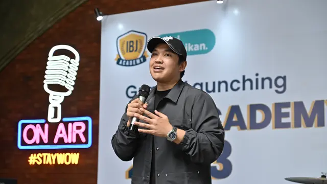 Penyanyi Coach Ican Dorong Masyarakat Saling Bantu Sesama dengan CSR CariKebaikan dalam Program ...