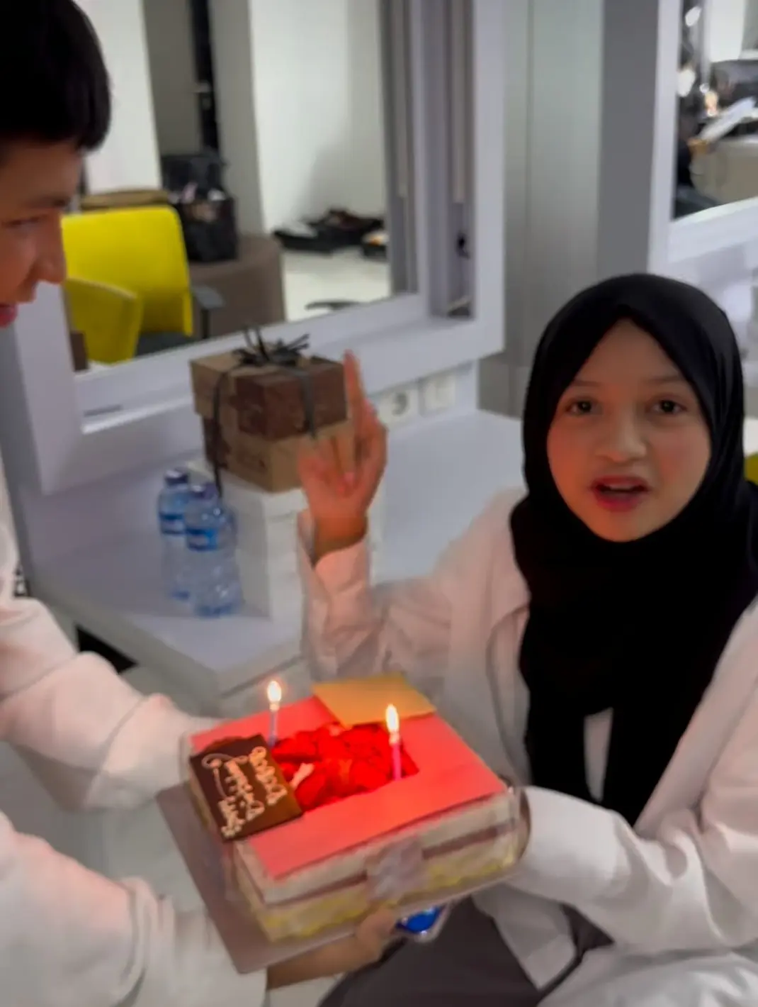 Momen Jirayut Beri Kejutan Ulang Tahun untuk Halda Rianta - Foto Liputan6.com